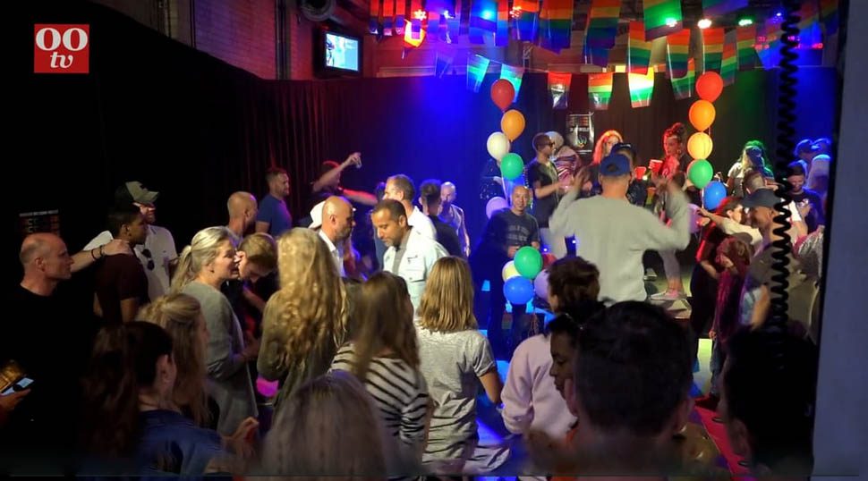 Brandweer in de Dapperstraat: Victor Pride, want we zijn trots | oost ...